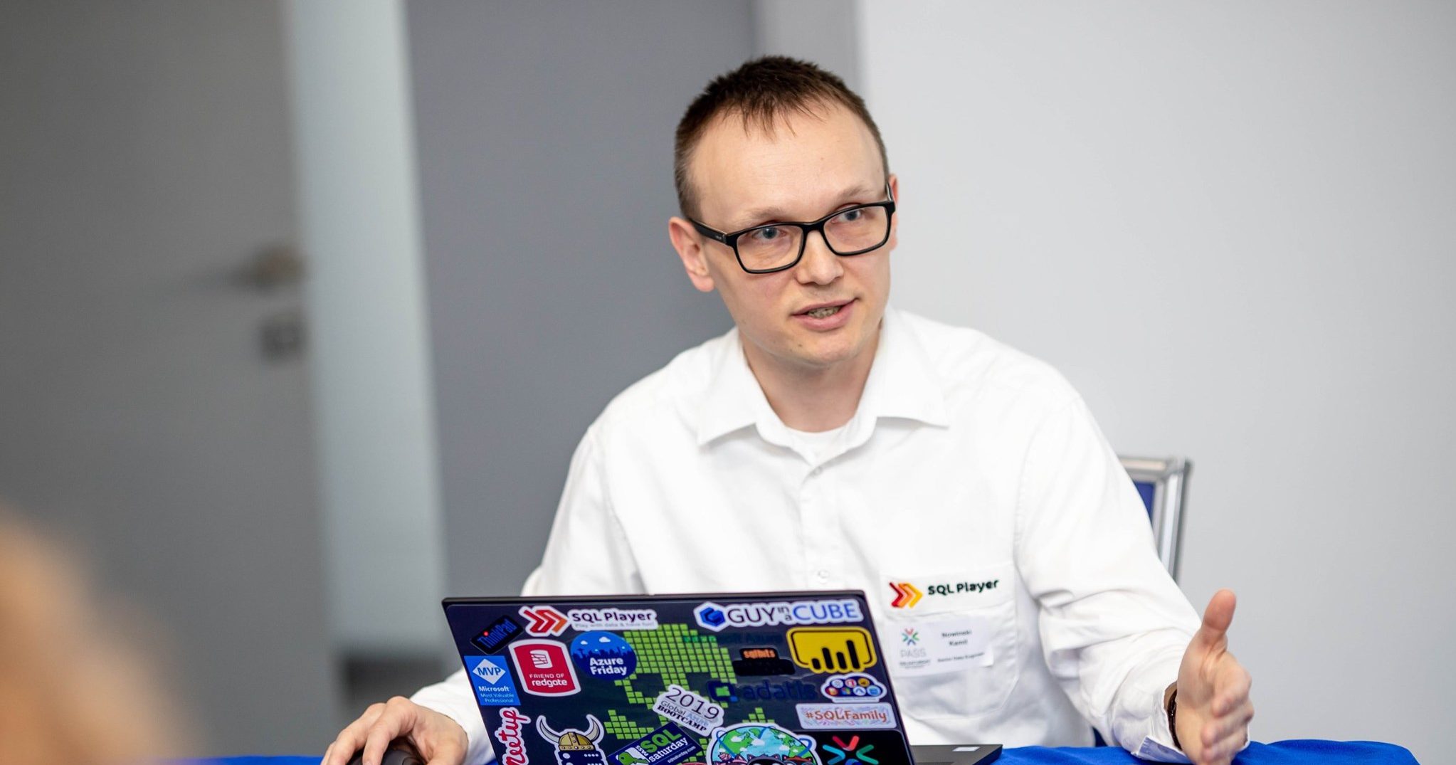 Kamil Nowinski | Azure Player